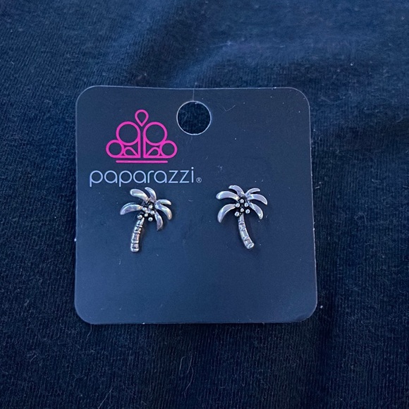 paparazzi | Jewelry | Paparazzi Palm Tree Studs | Poshmark